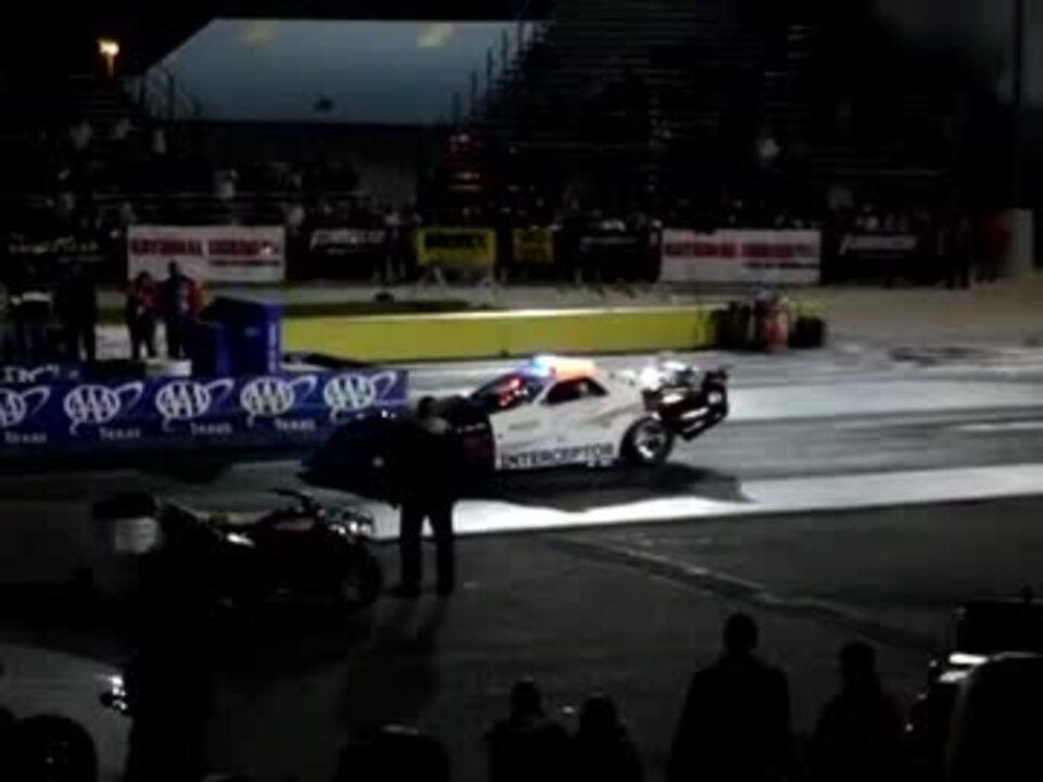 Jet police car the Interceptor （ようつべ） - ニコニコ動画