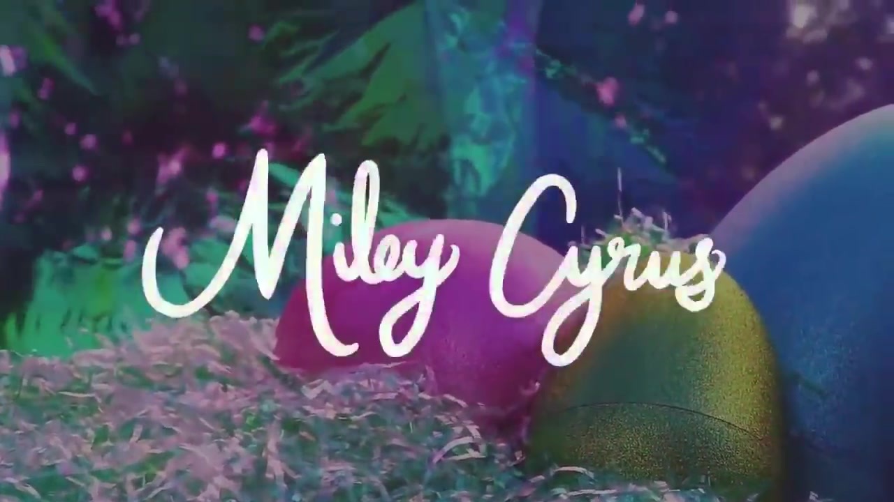 Miley Cyrus - Mother's Daughter [Official Music Video] - ニコニコ