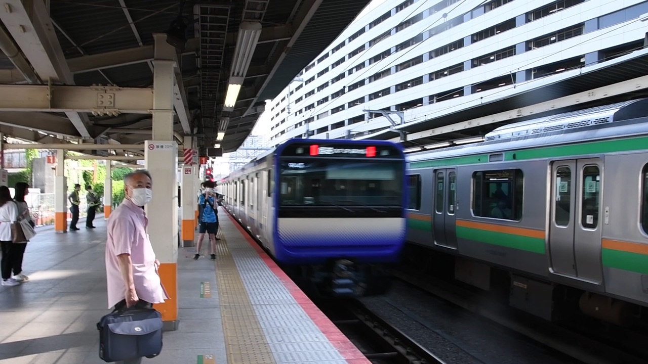 【祝 横須賀線E235系出場】EF64 1030+E235系1000番台クラF-01編成配給 横浜通過 - ニコニコ動画