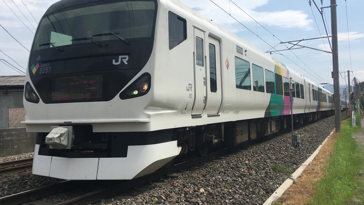 E257系M-107編成 あずさ87号 広丘駅付近通過 - ニコニコ動画