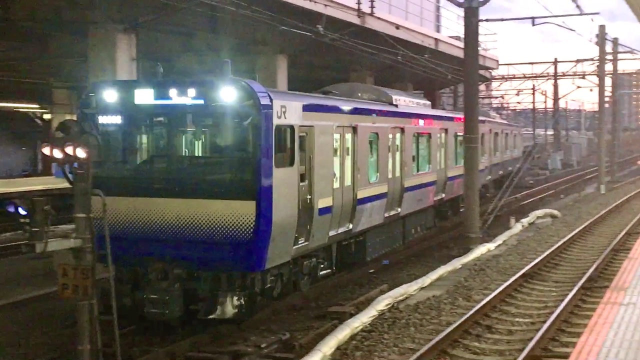 【初運用】E235系1000番台F-02編成+J-02編成 回送 大船駅5番線入線 - ニコニコ動画