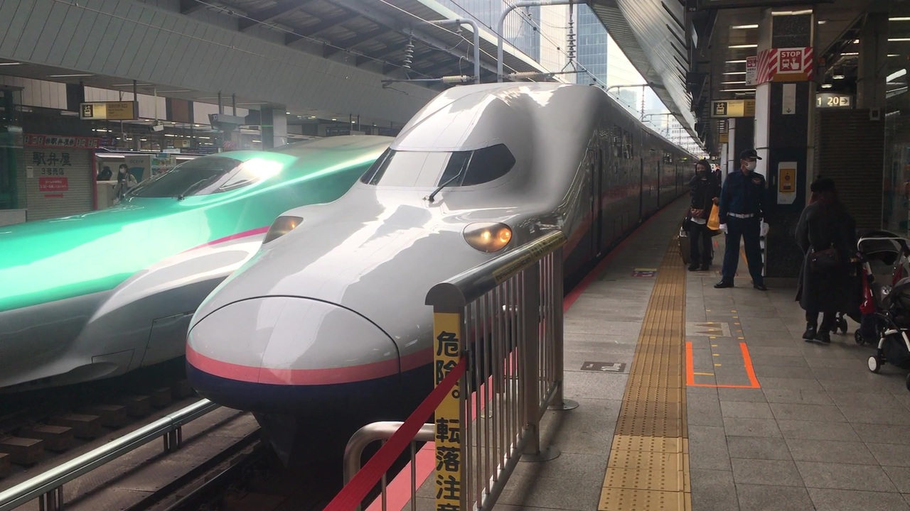 E4系P17編成 回送 東京駅21番線発車 - ニコニコ動画