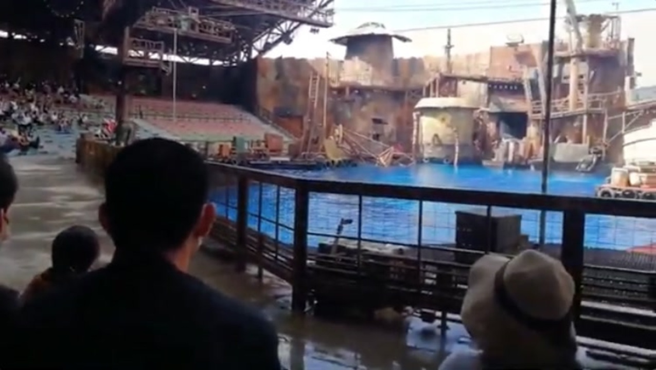 中国ユニバーサル・スタジオ北京「ウォーターワールド未来水世界WaterWorld」UNIVERSAL STUDIOS BEIJING北京环球影 ...