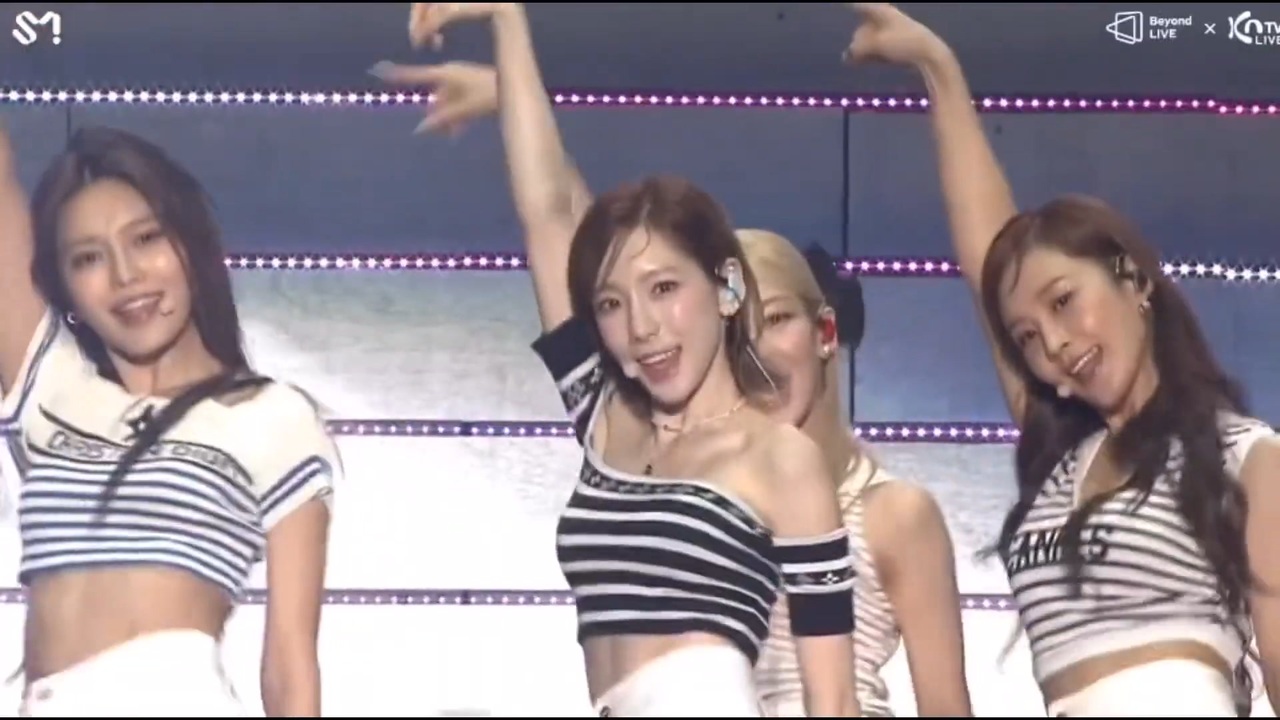 Forever 1- Girls’ Generation (SNSD) @SMTOWN Live 2022 - ニコニコ動画