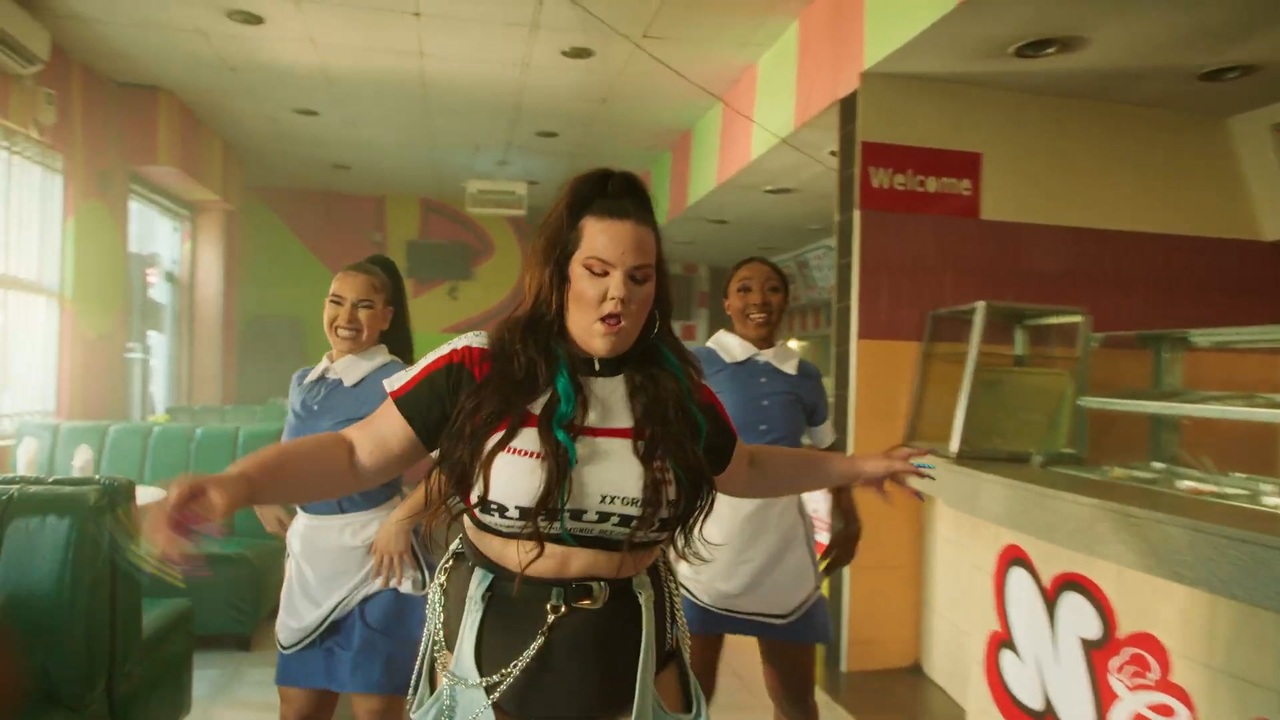 Netta, Mr Eazi - Playground Politica - ニコニコ動画