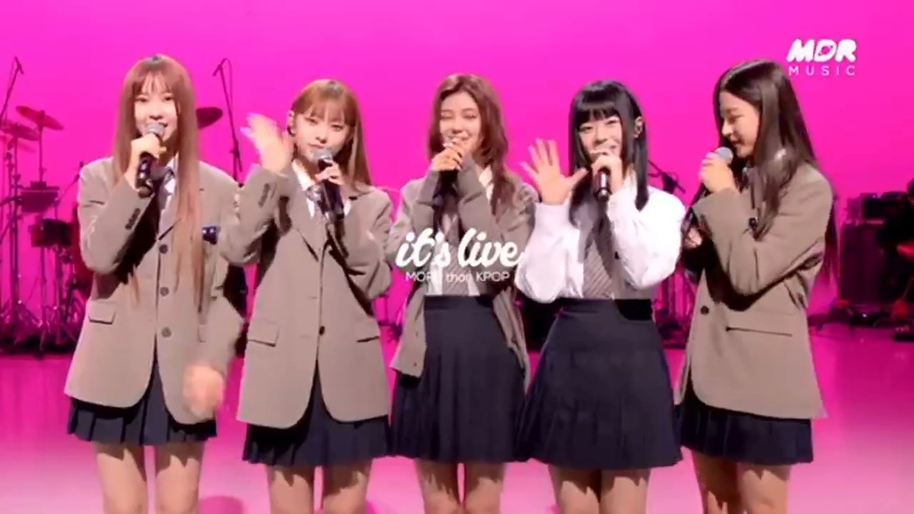 NewJeans - “Ditto” Band LIVE Concert [it's Live] ライブミュージックショー - ニコニコ動画