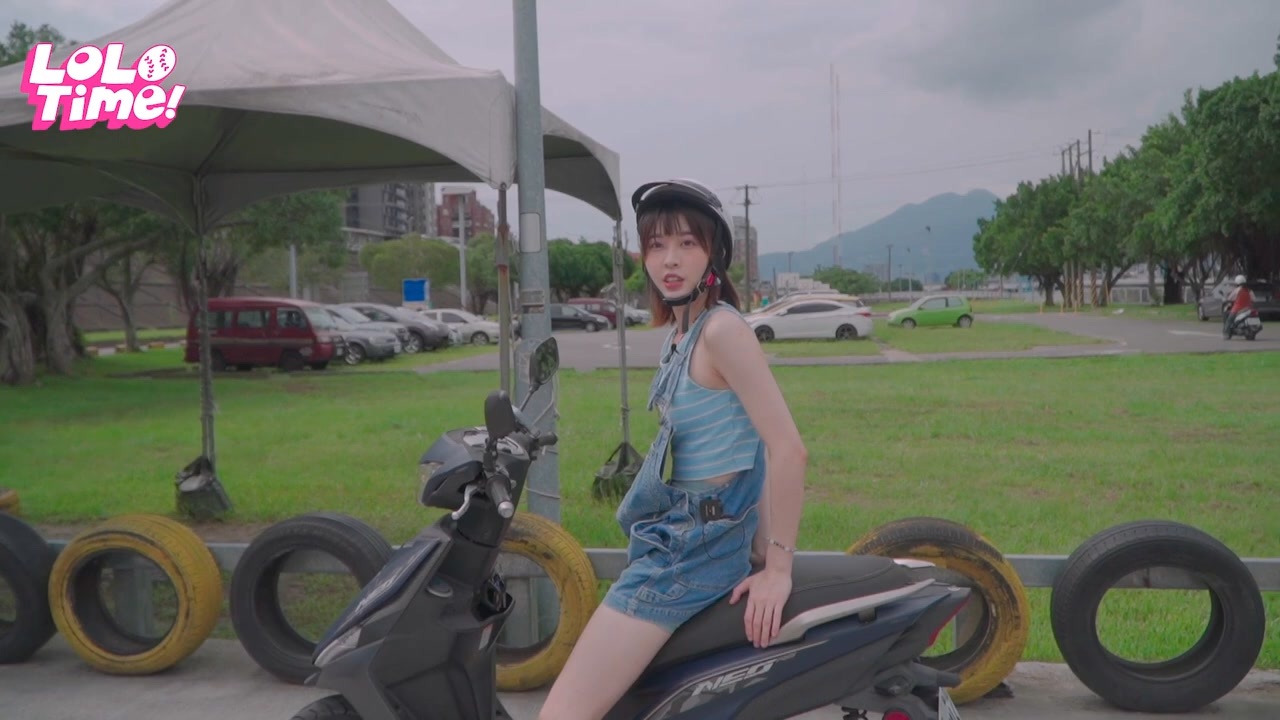 【LOLO Time EP.02】運転免許証の変更? 野球少女がバイクの運転免許を取るという課題に立ち向かうとき - ニコニコ動画