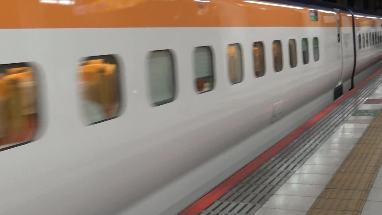 E5系U24編成+E8系G3編成 東北新幹線 はやぶさ・つばさ143号 発車 上野駅 - ニコニコ動画