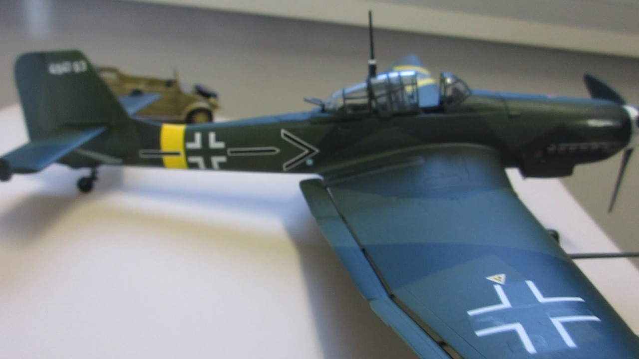 ユンカース Ju87G-2 STUKA ANTI TANK ATTACHER 1/48 HASEGAWA & フォルクスワーゲン キュベル ...