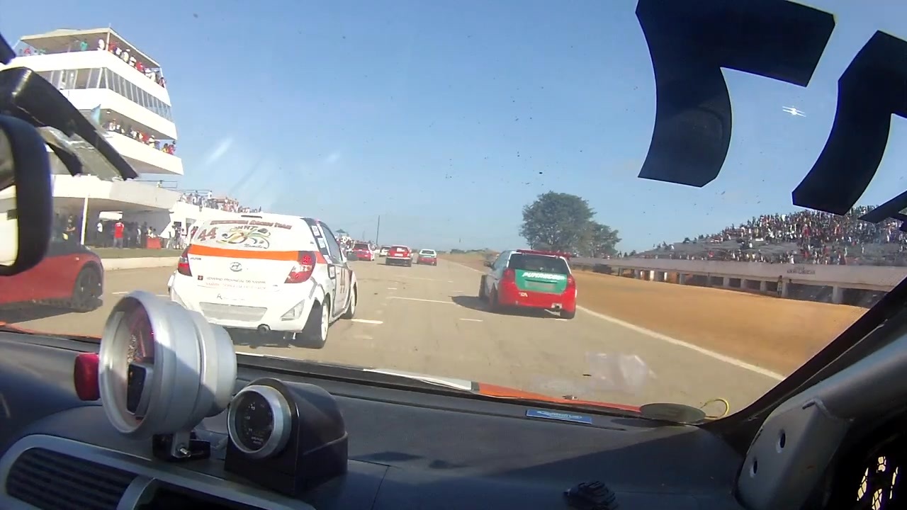 アンゴラ共和国にあるサーキット場「Autódromo de Luanda」 - ニコニコ動画