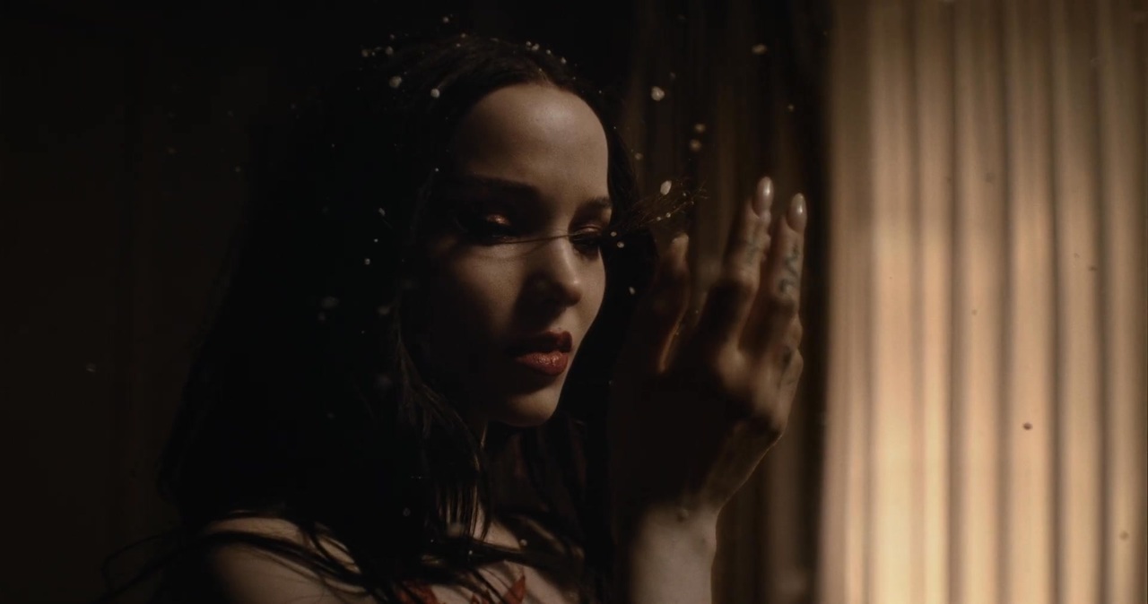 Dove Cameron - Romeo - ニコニコ動画